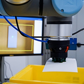 Product - The Mini Cobot Gripper (MCG) from Piab – small is powerful!