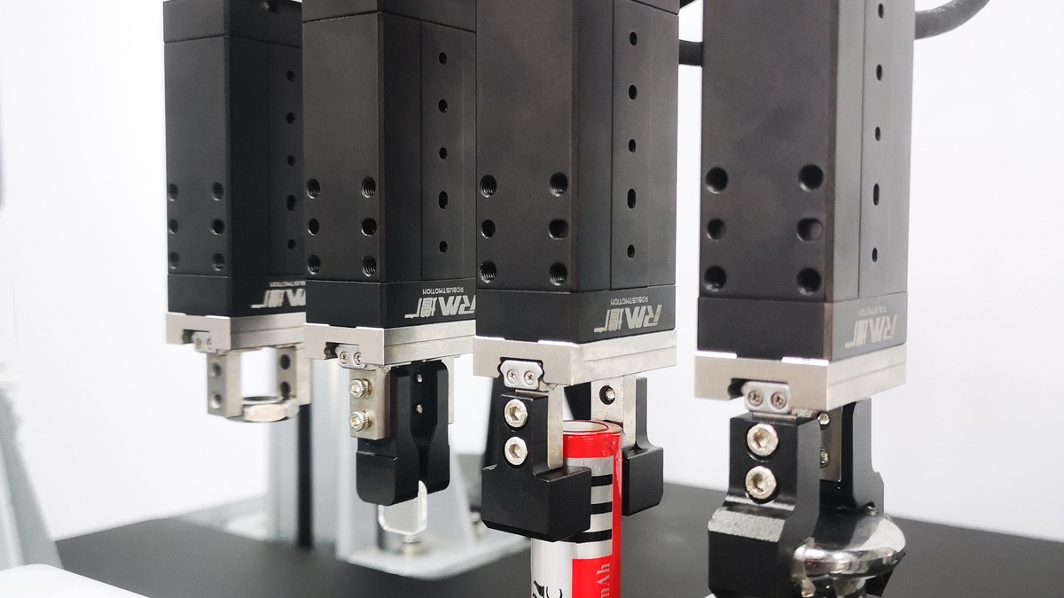 RM-EGB Compact electric finger, Big impact in Lab Automation