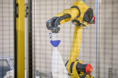 Case Studies: Intelligent robotics for laundries closes automation gap