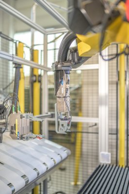 Case Studies: Intelligent robotics for laundries closes automation gap