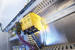 News: New Modular Safety Controller Efficiently Adapts to a Variety of ...